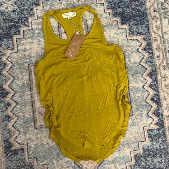 Niyama Sol | Tops | Niyama Sol Green Split Tank | Poshmark